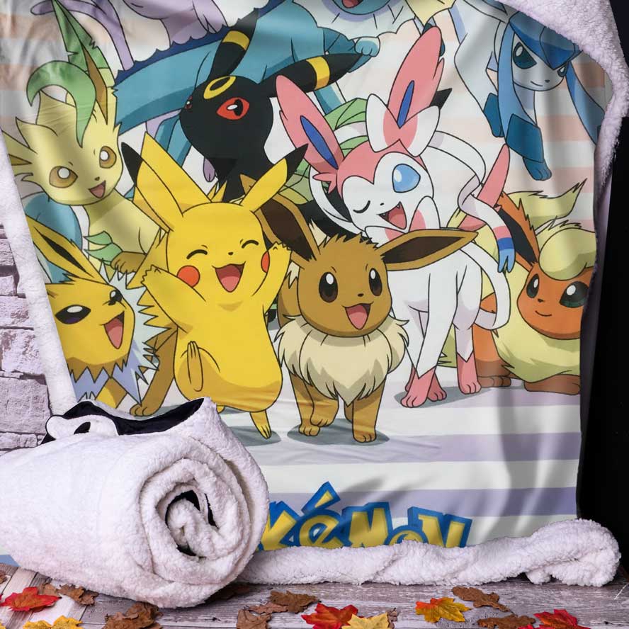 Pokémon Eevee Evolutions Throw 100*150cm | Gothic Legends